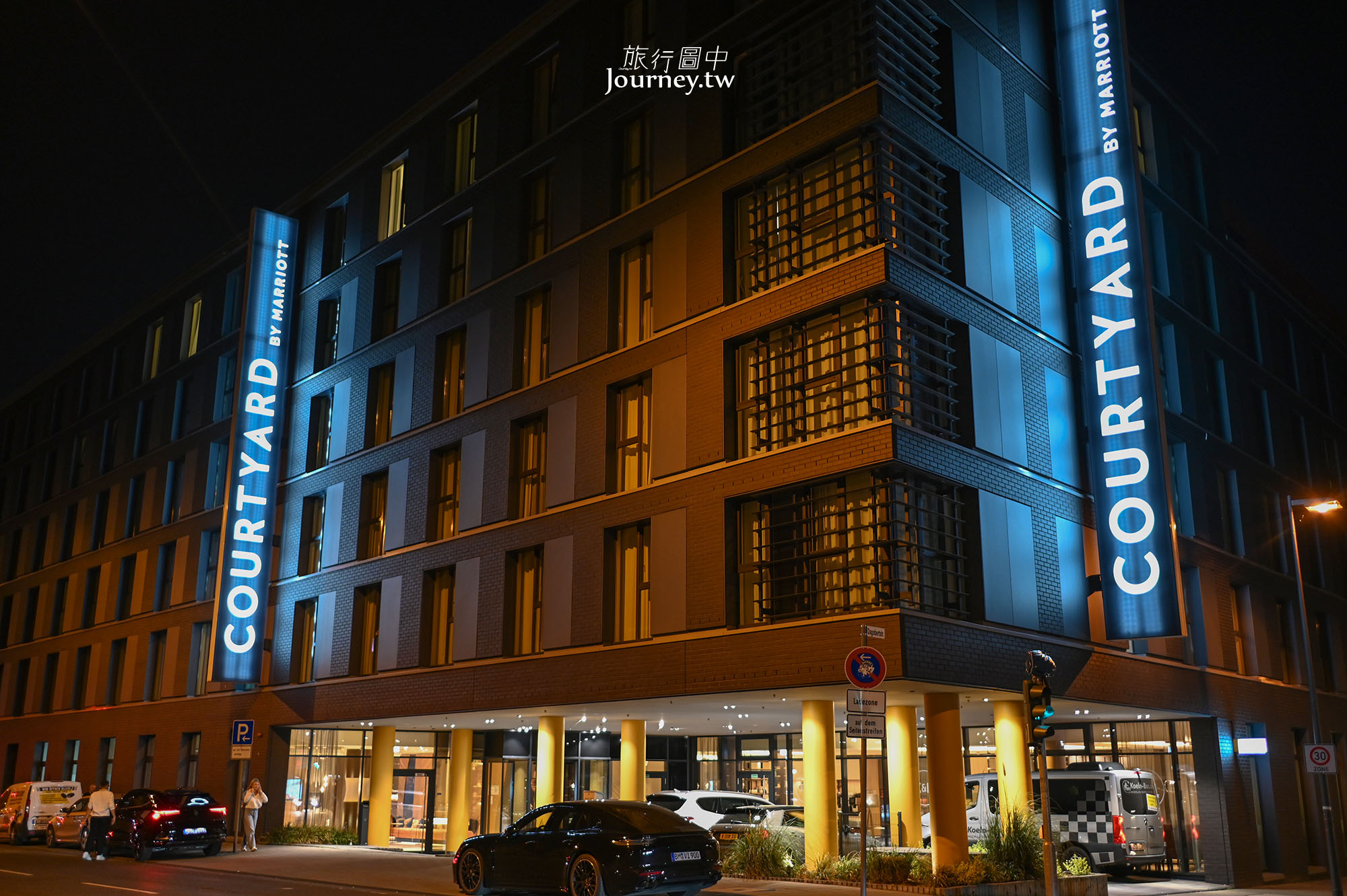 科隆住宿｜科隆萬怡飯店 Courtyard Cologne・距離科隆車站10分鐘！走路就能到科隆大教堂 - 許傑,旅行圖中